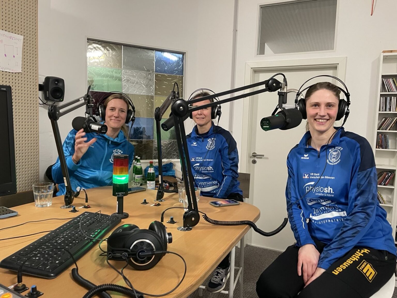 Blau Weiß Wittorf on air. Jetzt den Besuch der Mannschaft des Jahres ...